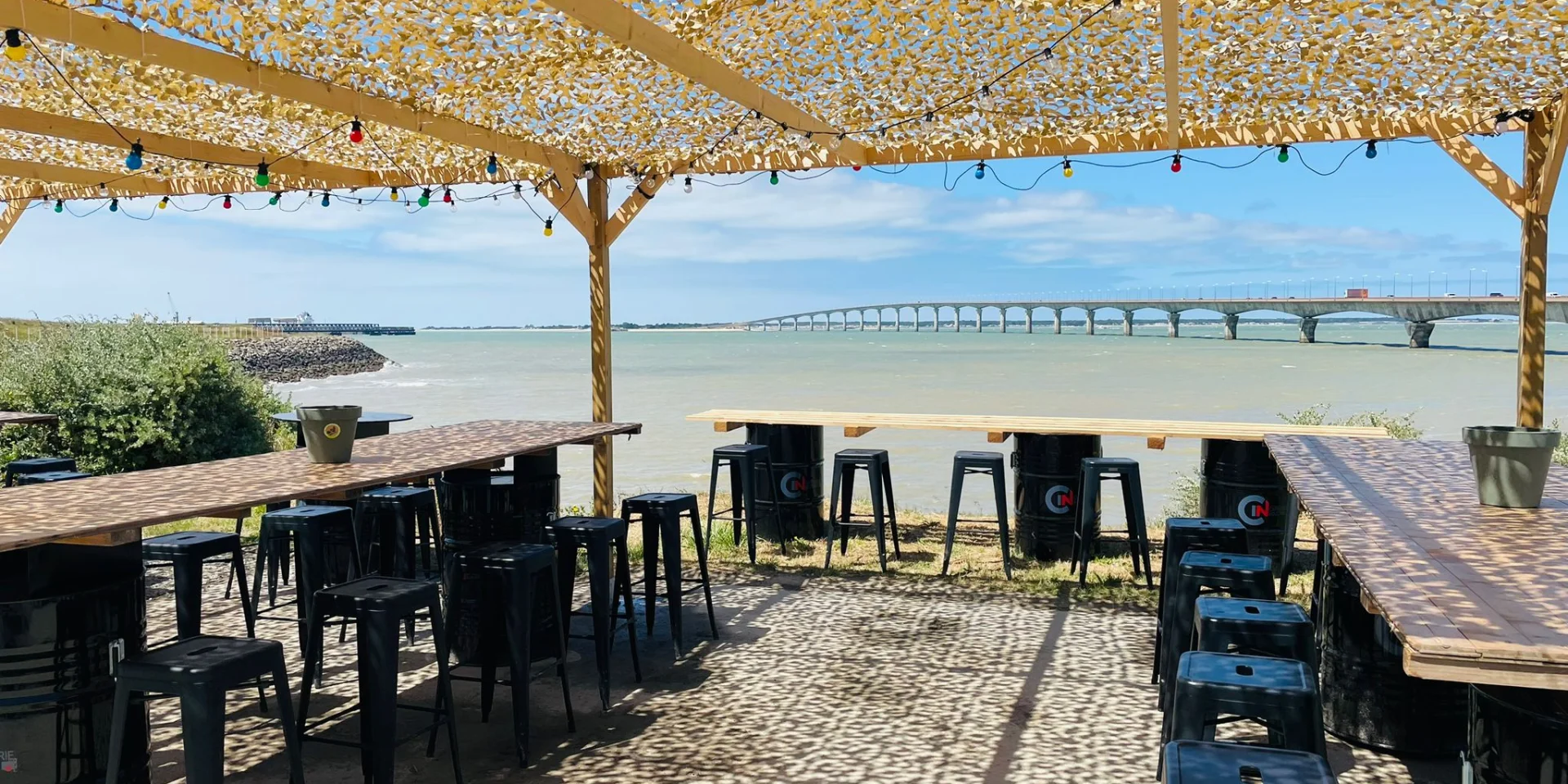 Découvrez la Terrasse de Uini’s ! Découvrez la Terrasse de Uini’s ...